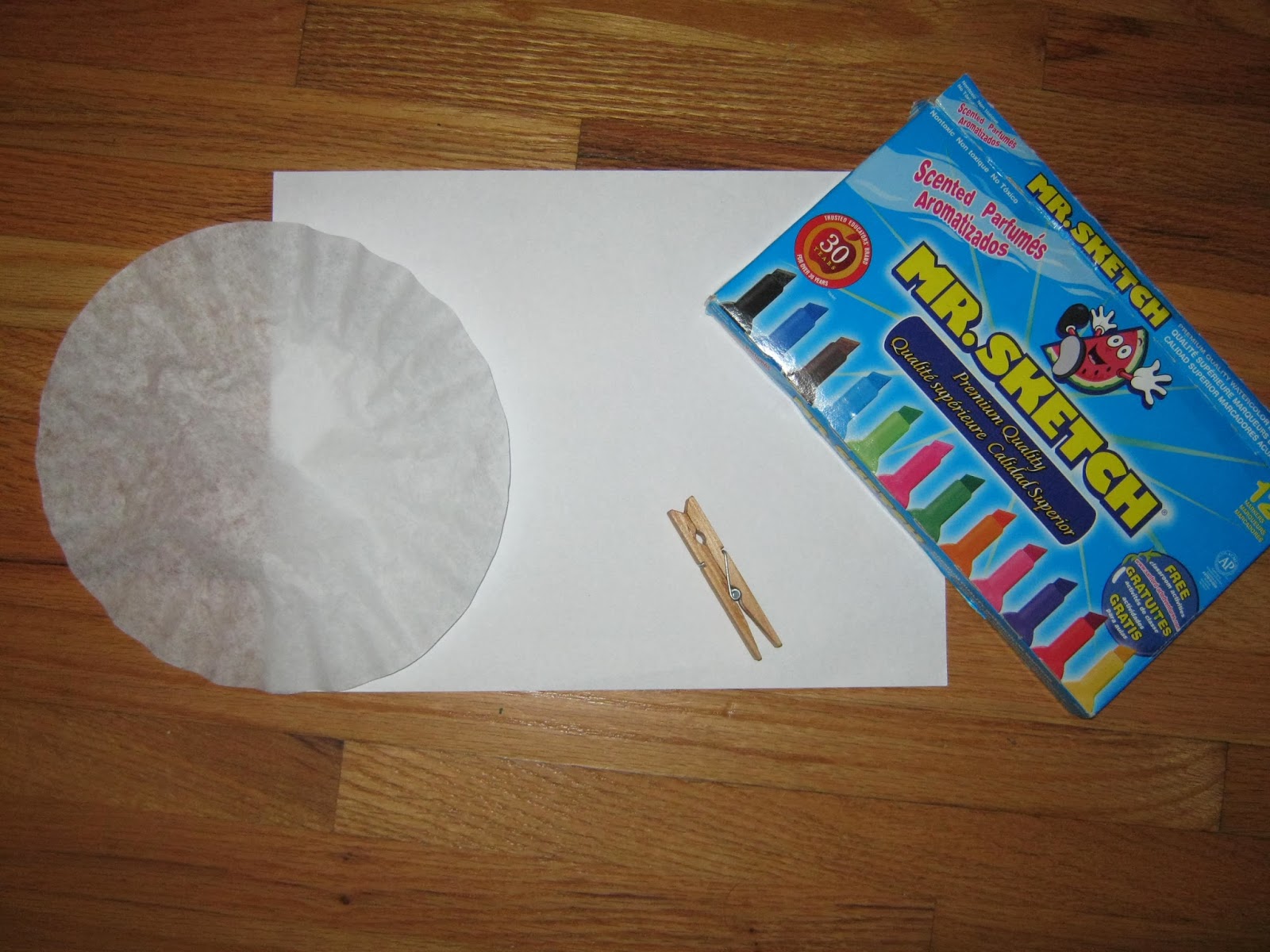 Crafty Hippie Mama: Halloween Bats Craft