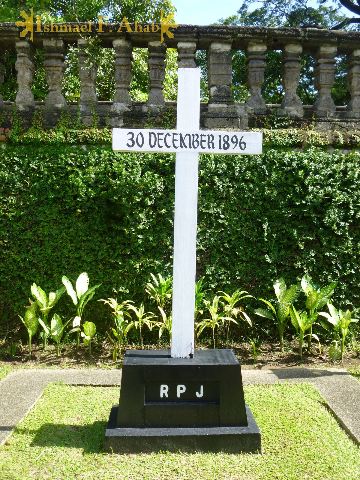 Paco Cemetery: Where We Pigeonhole the Dead |Filipino Sojourner