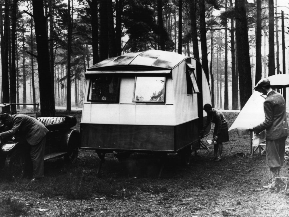 Fascinating Vintage Photos of People Camping in the 1930s Show How ...
