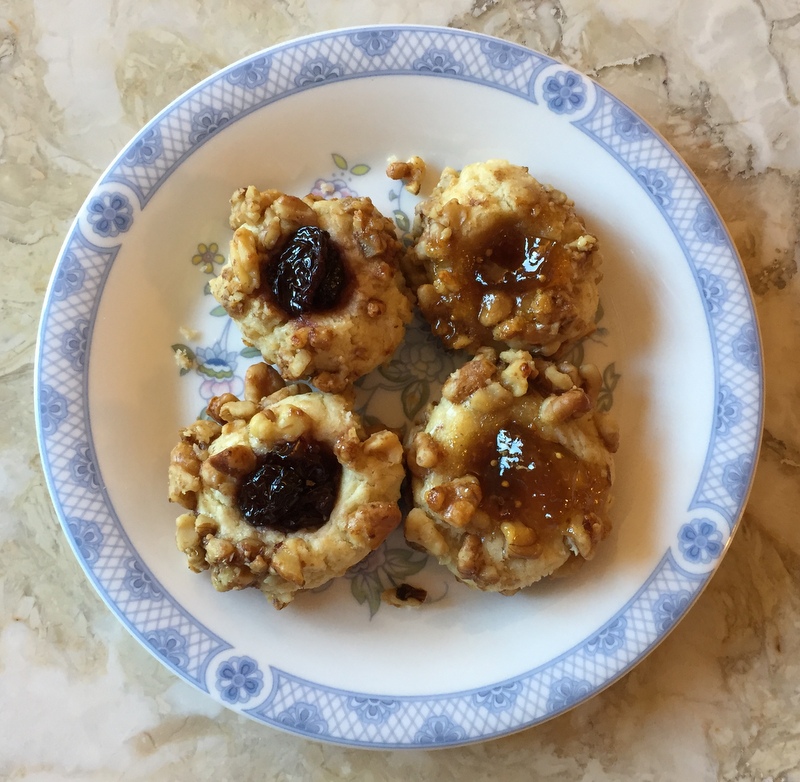 Stitching With 2 Strings: A New Robe and a Family Favorite Cookie Recipe