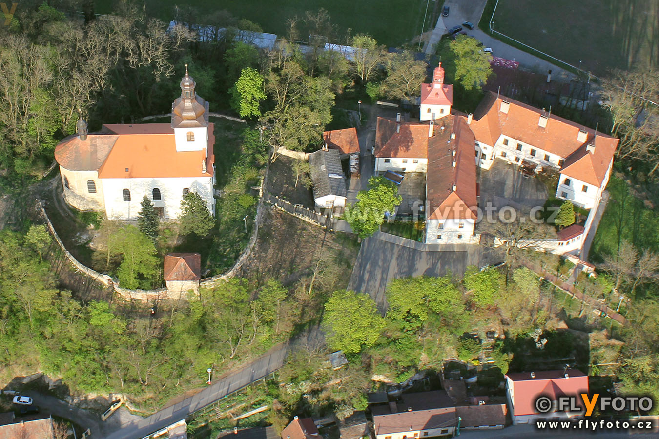 FLyFOTO letecká fotografie a video: Horky nad Jizerou