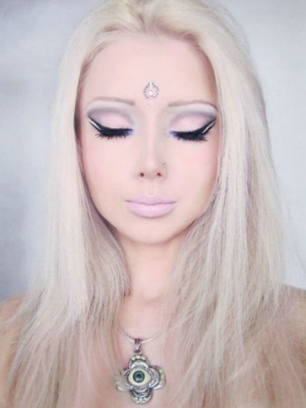 NOTICIAS: Conoce a la Barbie humana