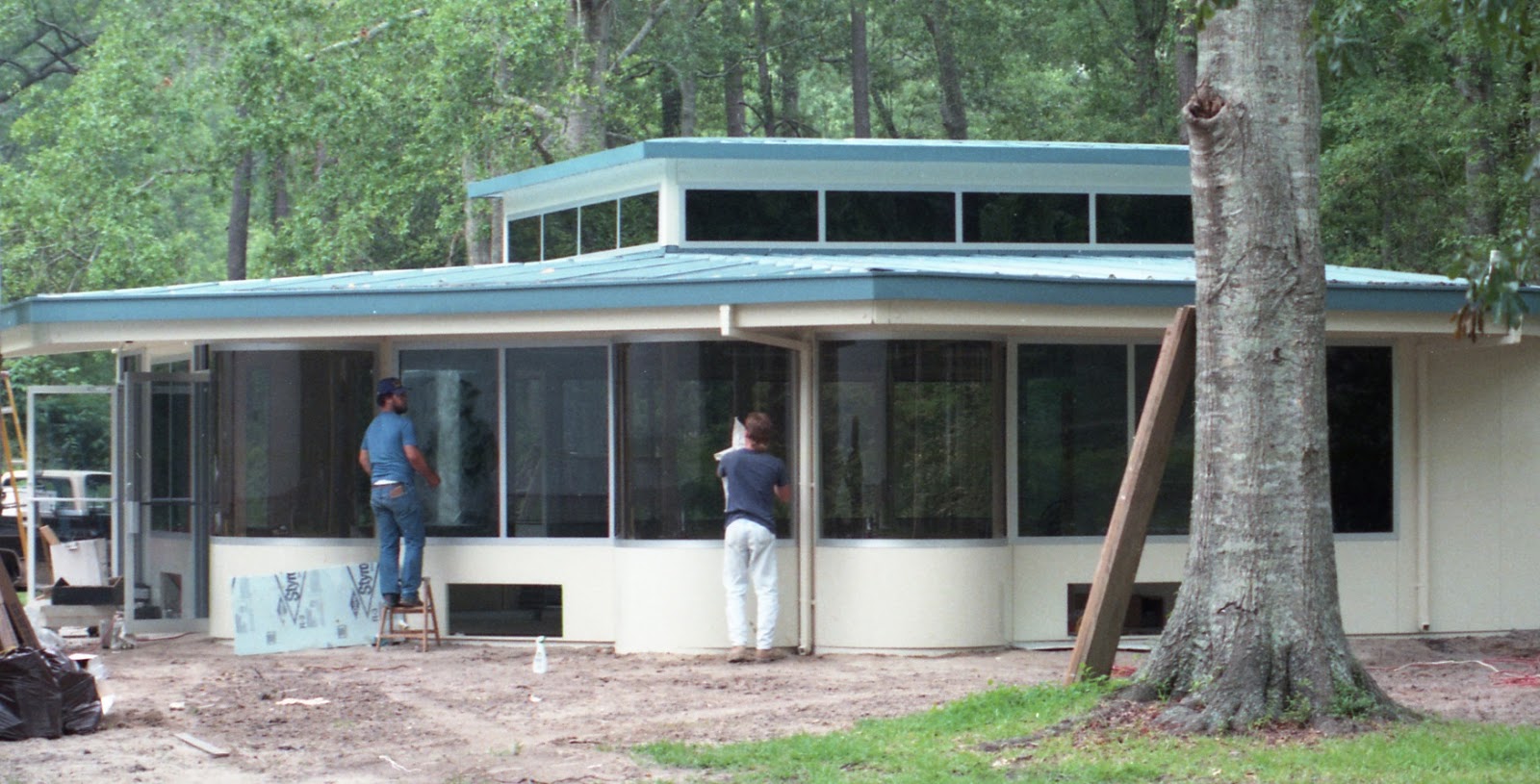 Tammany Family: New Library in Lacombe - 1973