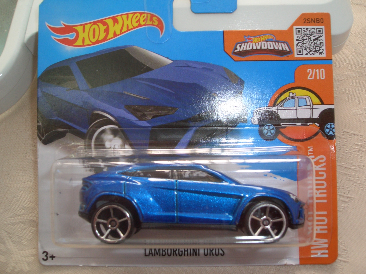 Diecast Madness UK: HOT WHEELS - The Lamborghini URUS in White and in ...