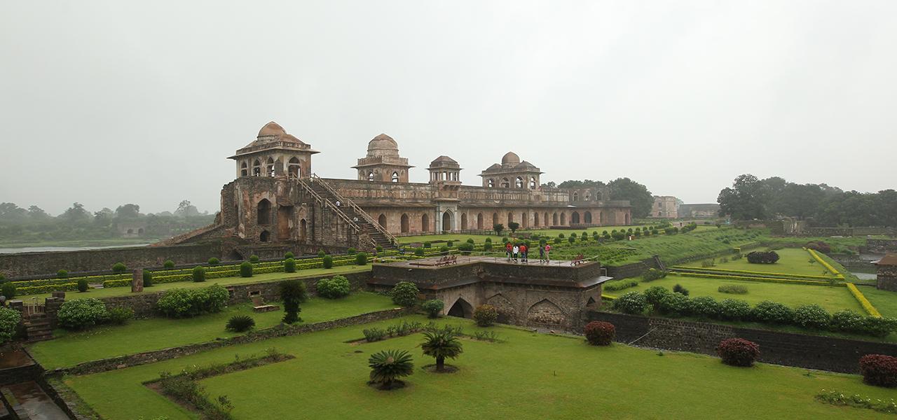 historical places: Mandu, Madhya Pradesh
