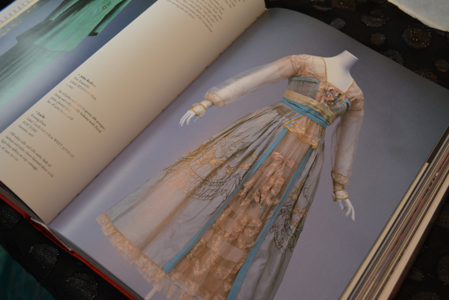 The Closet Historian: Top 5 Books for Costuming Inspiration