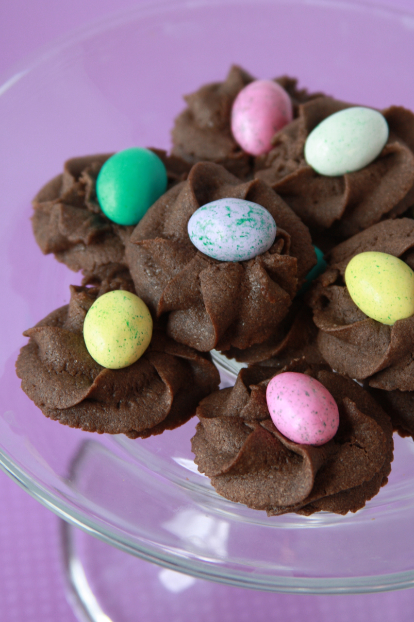 hotcakes: Baking Monday - Easter Chocolate Spritz Cookies