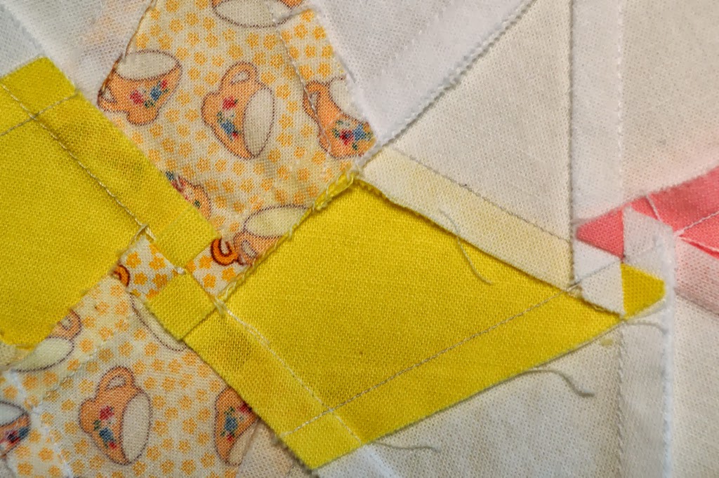 Twiggy and Opal: Paper Piecing - Hummingbird Block, (aka Periwinkle Star)