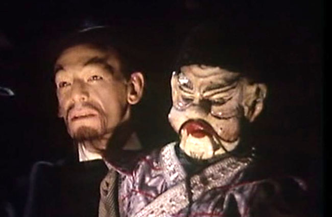 Doc Oho Reviews...: The Talons of Weng- Chiang written by Robert Holmes ...