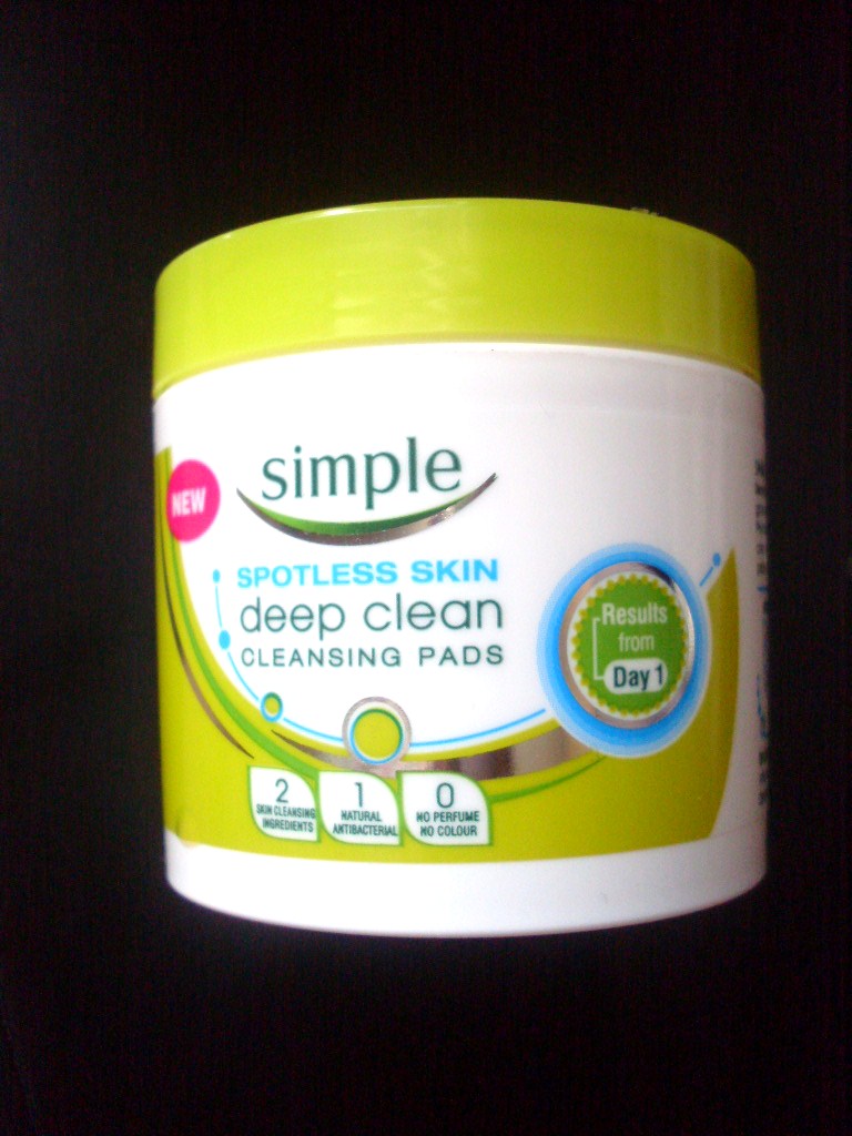 Sharon's Beauty Blog: Review: Simple Spotless Skin Cleansing Pads