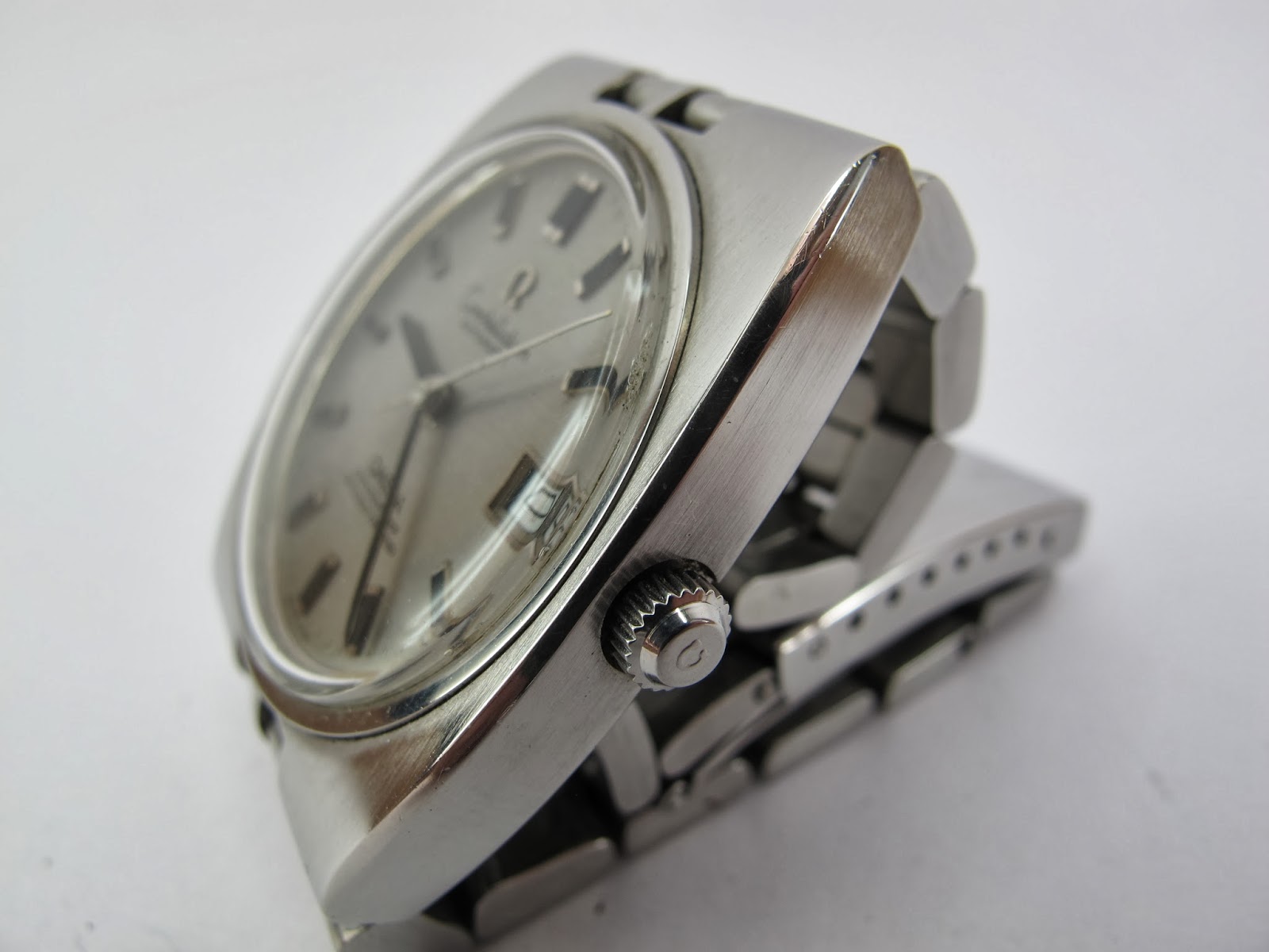 watchopenia: Omega Constellation 1001: Against All Odds