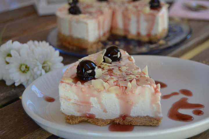 CHEESECAKE COPPA RICA ALL'AMARENA - Anna Maria Conti