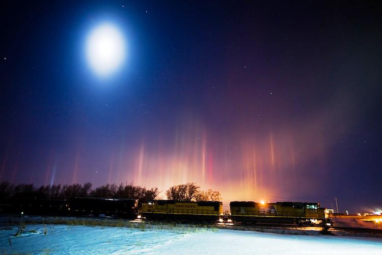 (PPTX) Light Pillars - DOKUMEN.TIPS