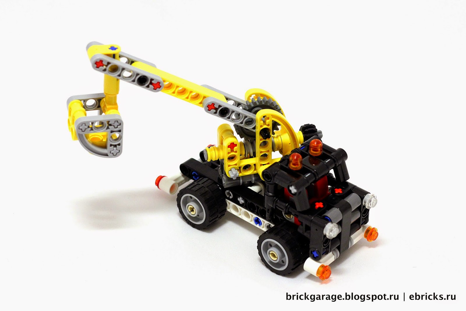 Первый Лего Техник блог: Обзор набора LEGO Technic 42031 Ремонтный автокран