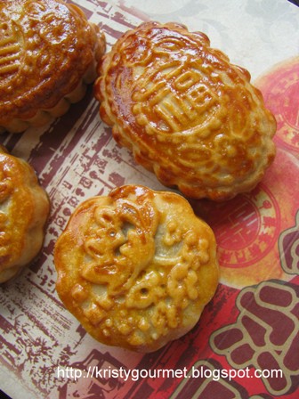 'Dou Sa' Mooncake Biscuit @ 红豆沙公仔饼