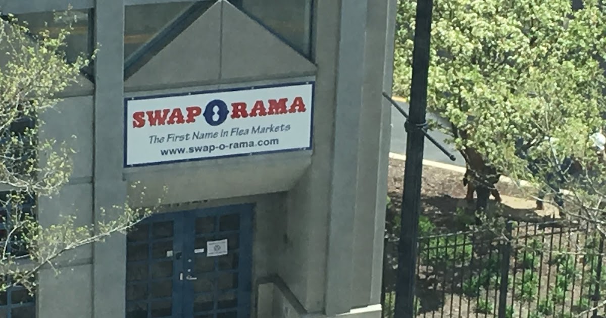 Sloopin - A South Loop Blog: Swap-O-Rama Replaces CSI at 1725 S. Michigan