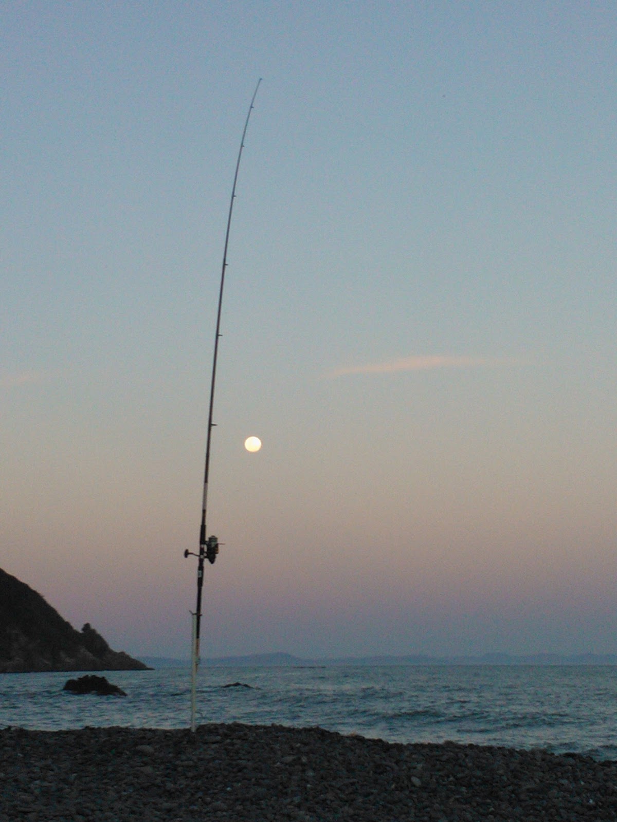 Hunt and gather: Basic surfcasting- how to - A simple and cheap way to ...