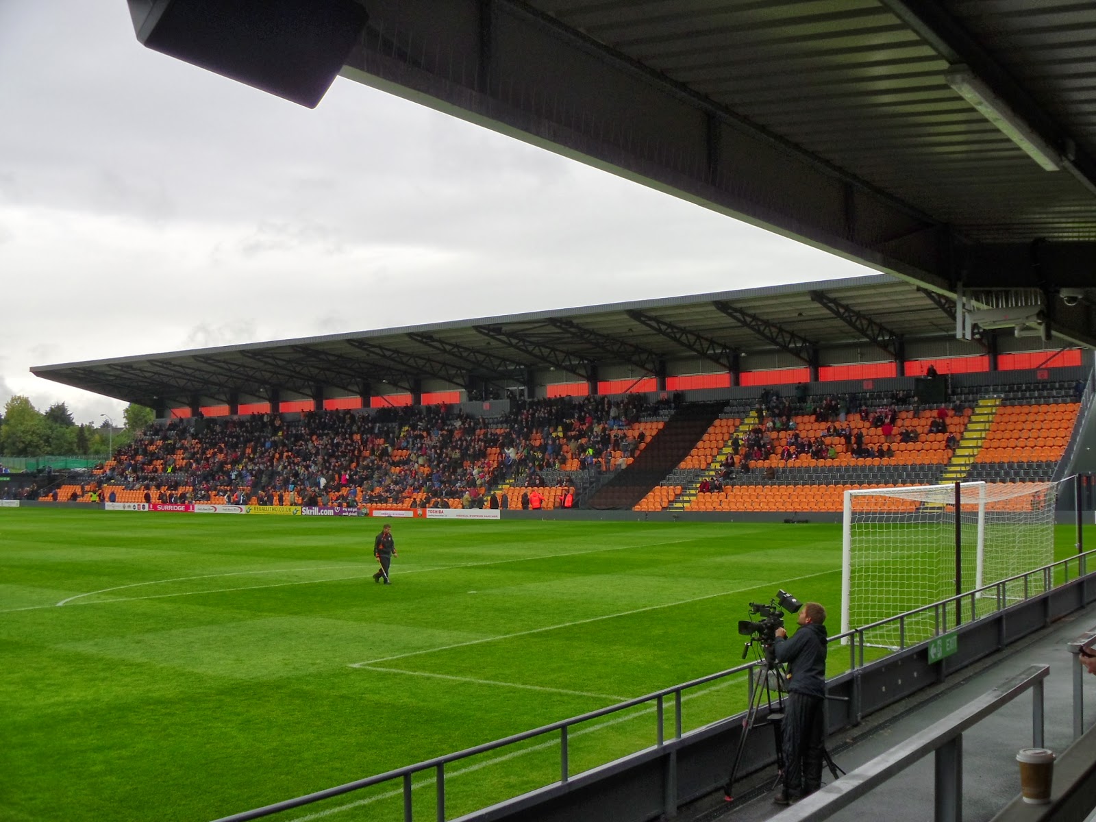 Damage In The Box!: BARNET (The Hive)