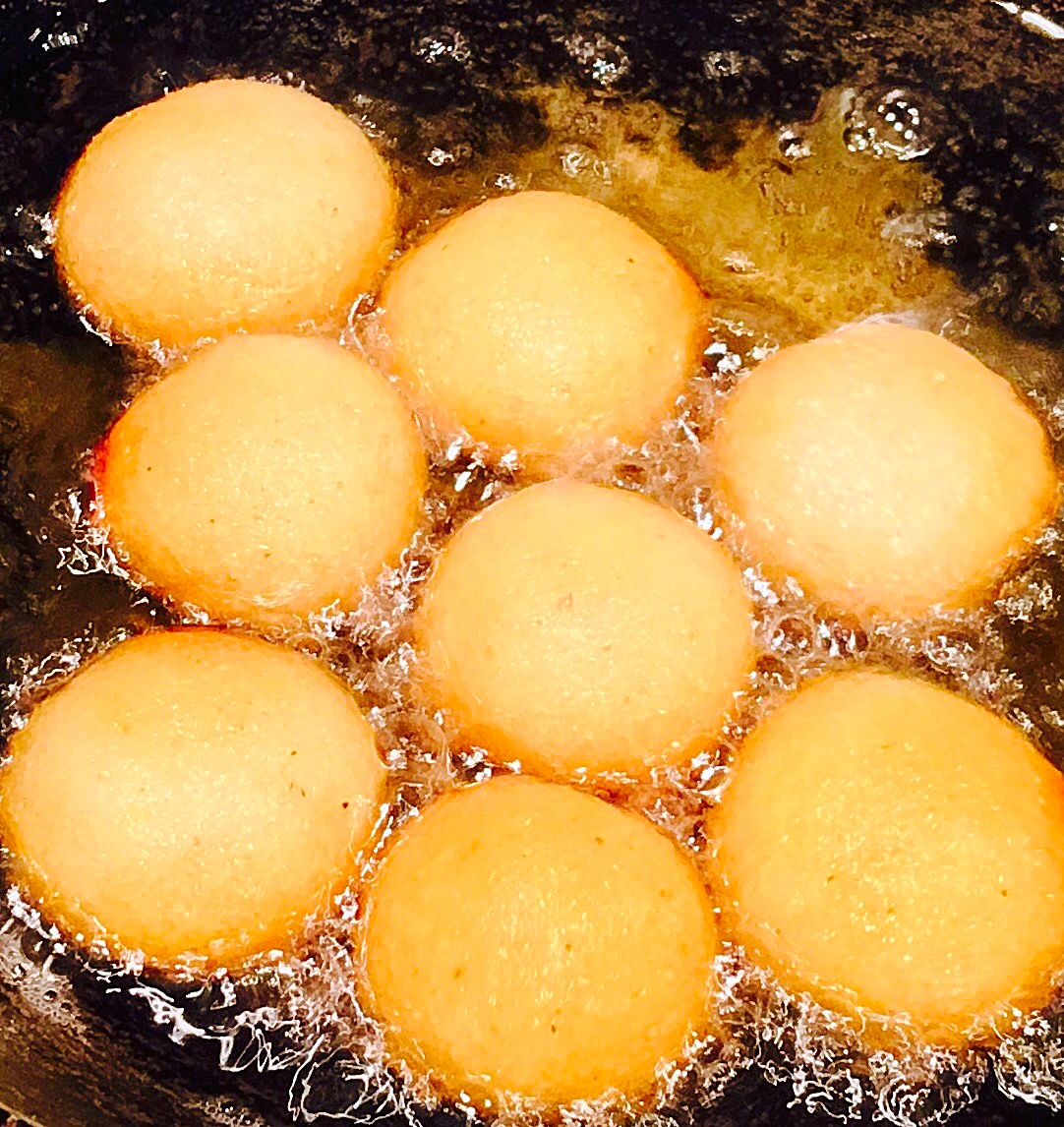 shiba's cuisines: Gulab Jamuns