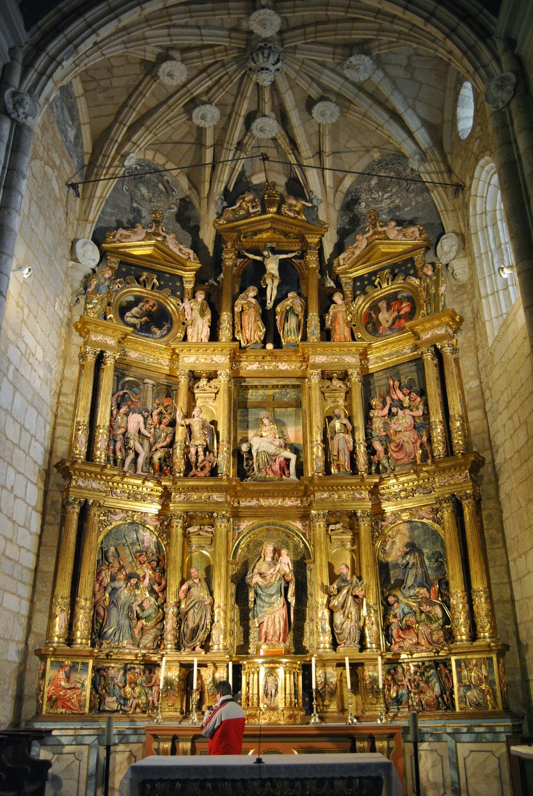 Arte en Valladolid: EL RETABLO MAYOR DE LA IGLESIA DE SANTA MARÍA DE ...