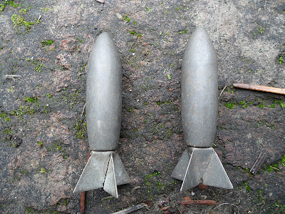 Four Bees: Lazy Dog Bombs, Mk 44 Cluster Bomb 1950's - 1960's