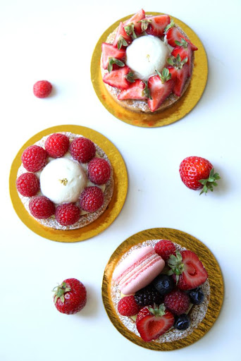 Gourmet Baking: Tarte aux Fruits Rouges
