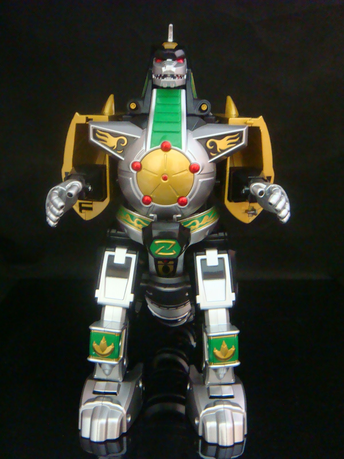 My collections: Mighty Morphing Power Rangers Legacy Dragonzord