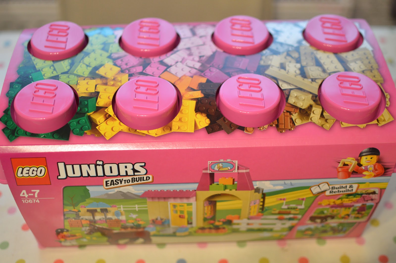 LEGO Juniors Pony Farm (10674) Review - Diary of the Evans-Crittens