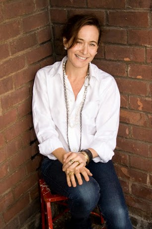 Stunning Deliveries - Marla Aaron + My Sentimental Journey!