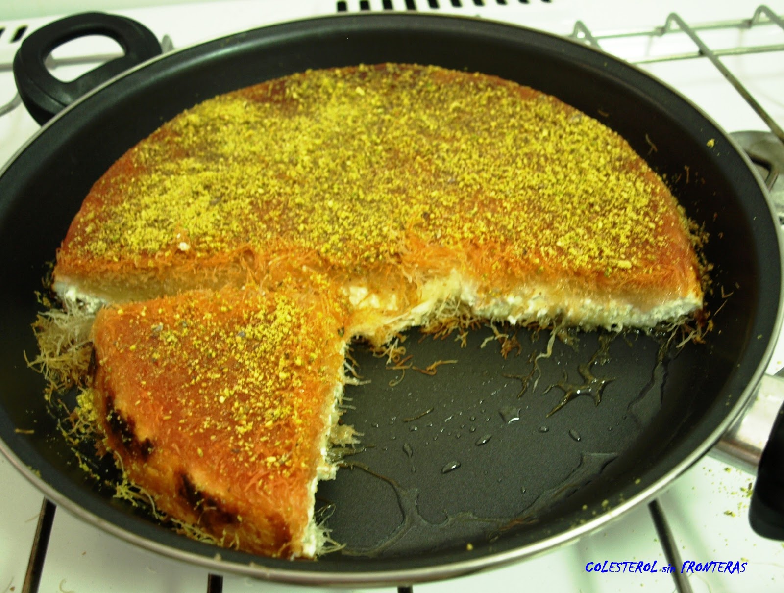 COLESTEROL SIN FRONTERAS: KNAFEH, KUNAFEH, KUNAFAH
