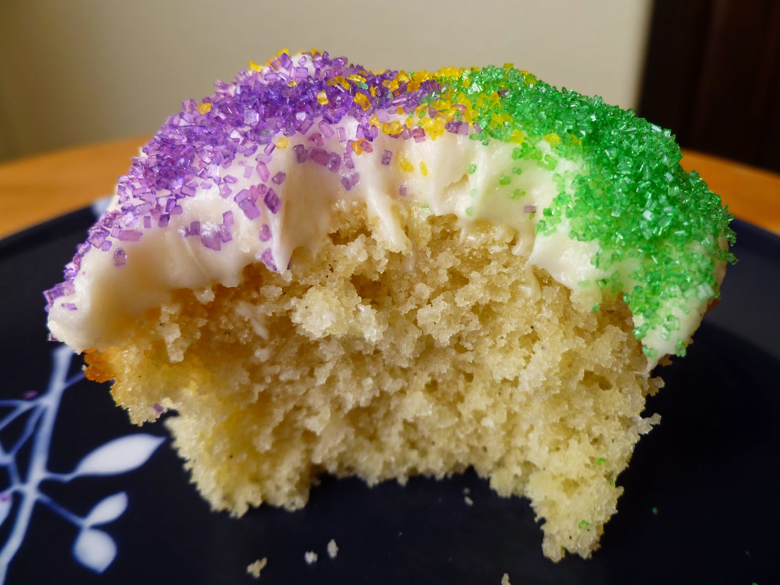 The Pastry Chef's Baking: Butter Cupcakes dressed for Mardi Gras