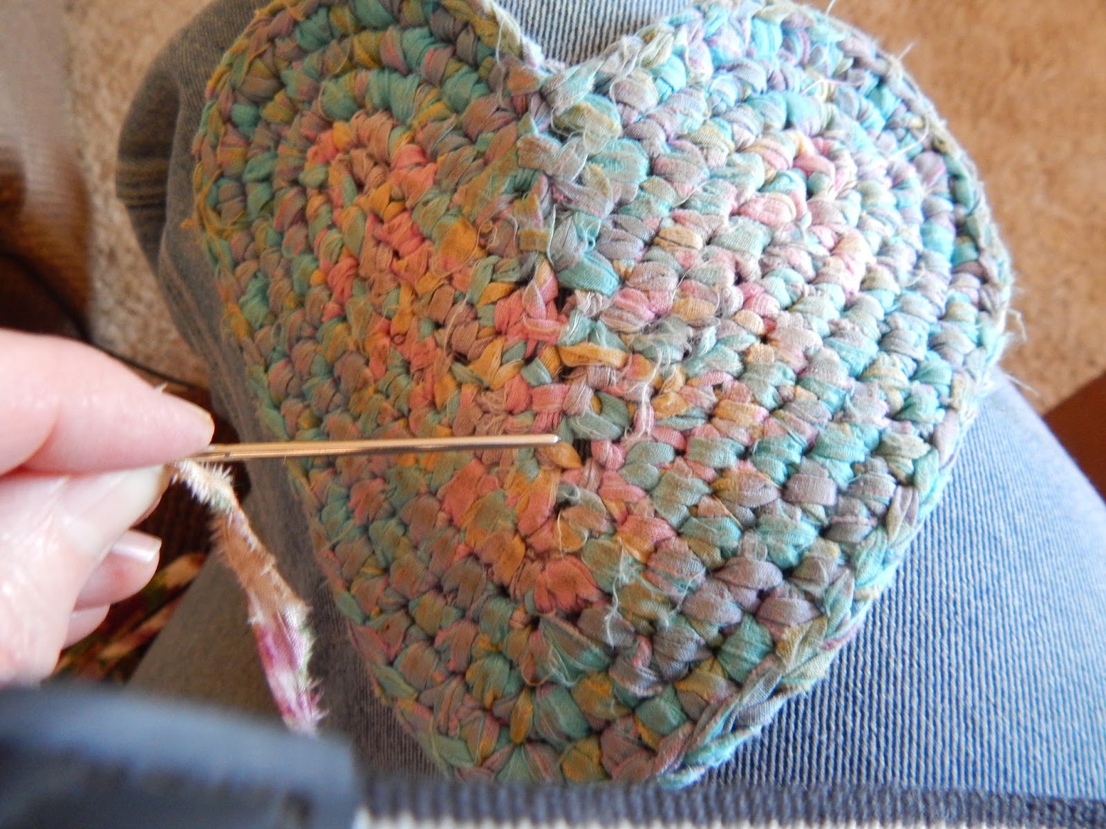 Thoughts from Frank and Fern: Guess What? Rag Rug Coasters