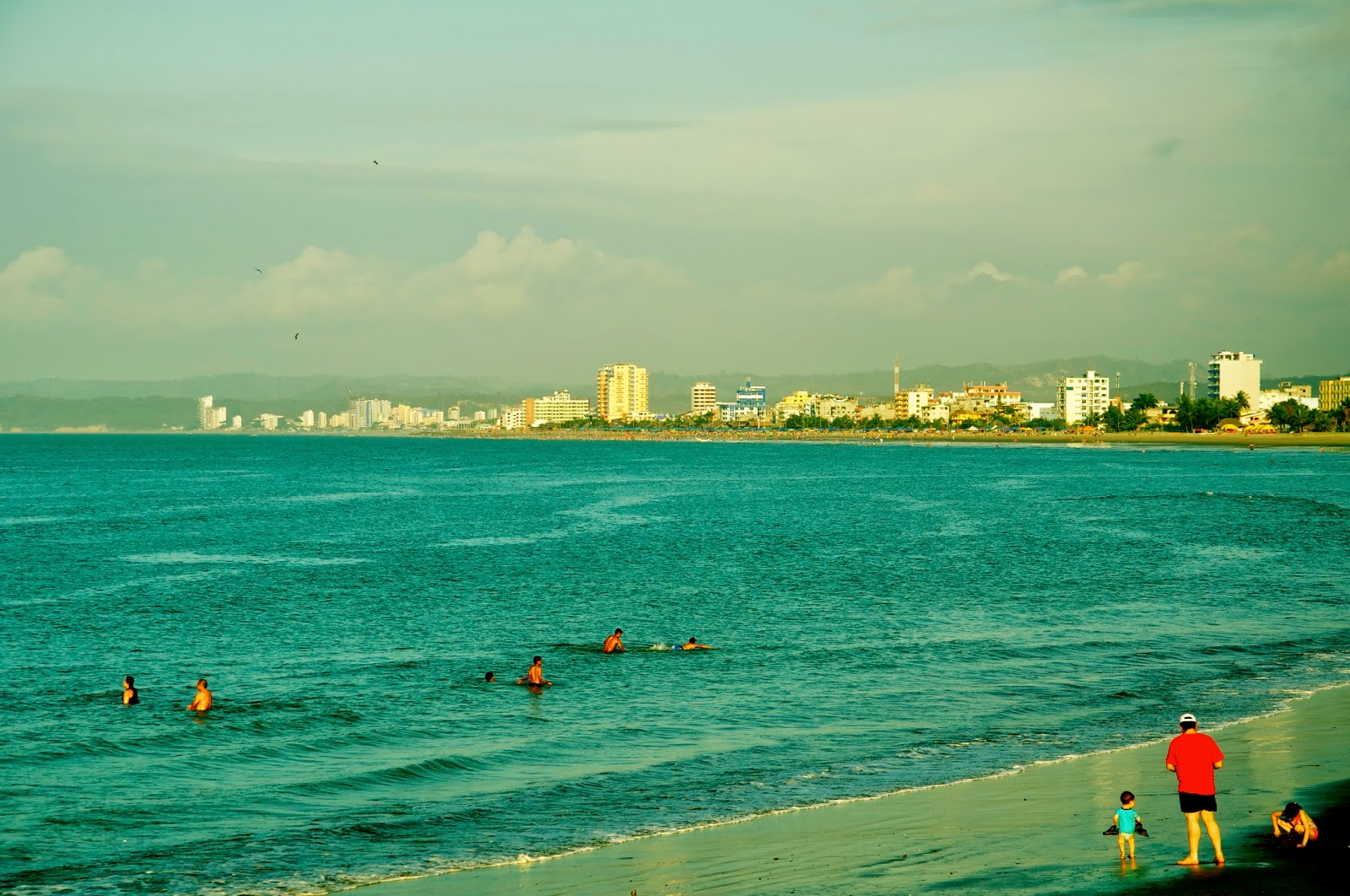 fraser's South American adventures: January 1 /enero uno Sua, Ecuador