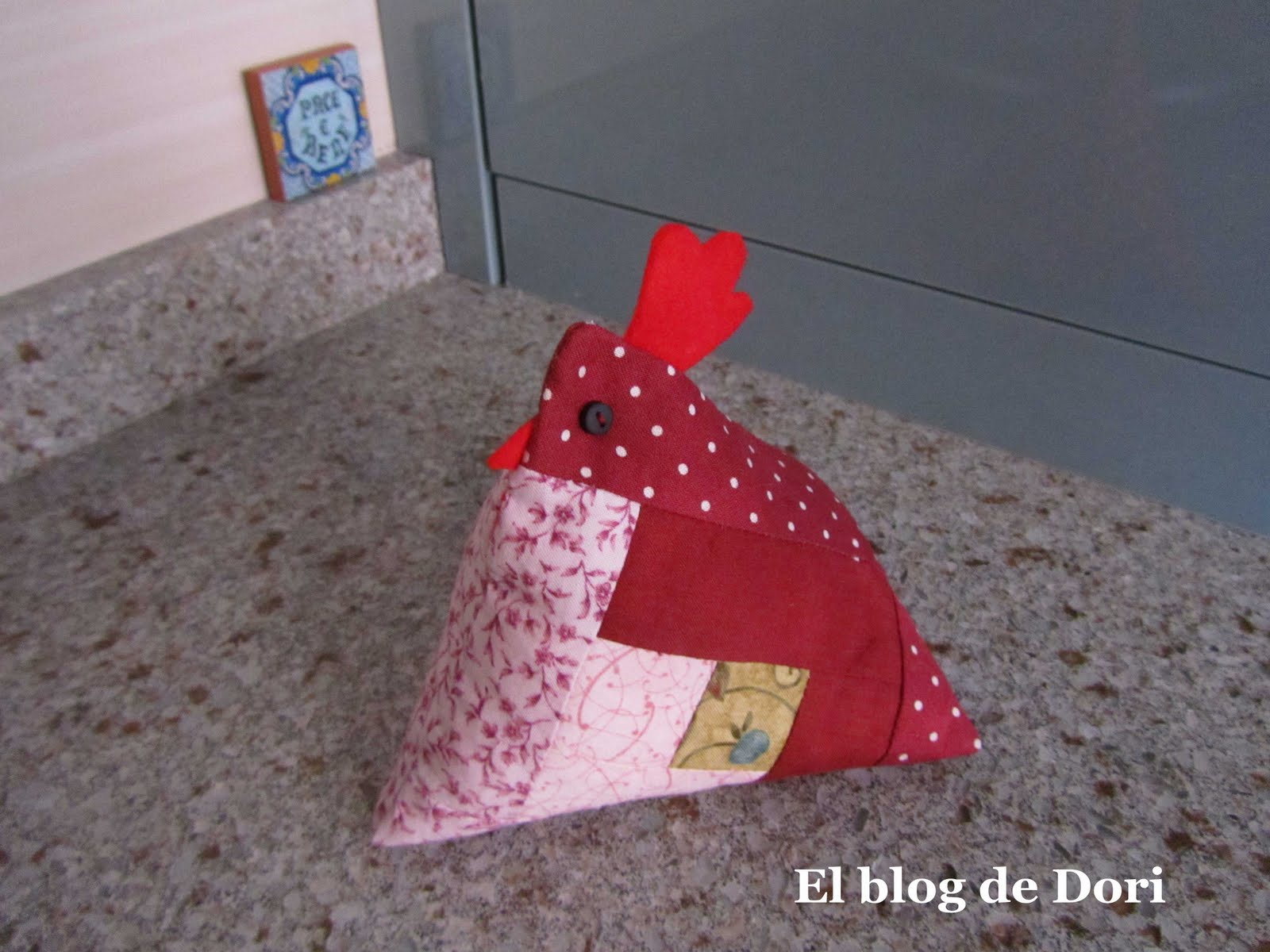 El blog de Dori: La gallina con peineta