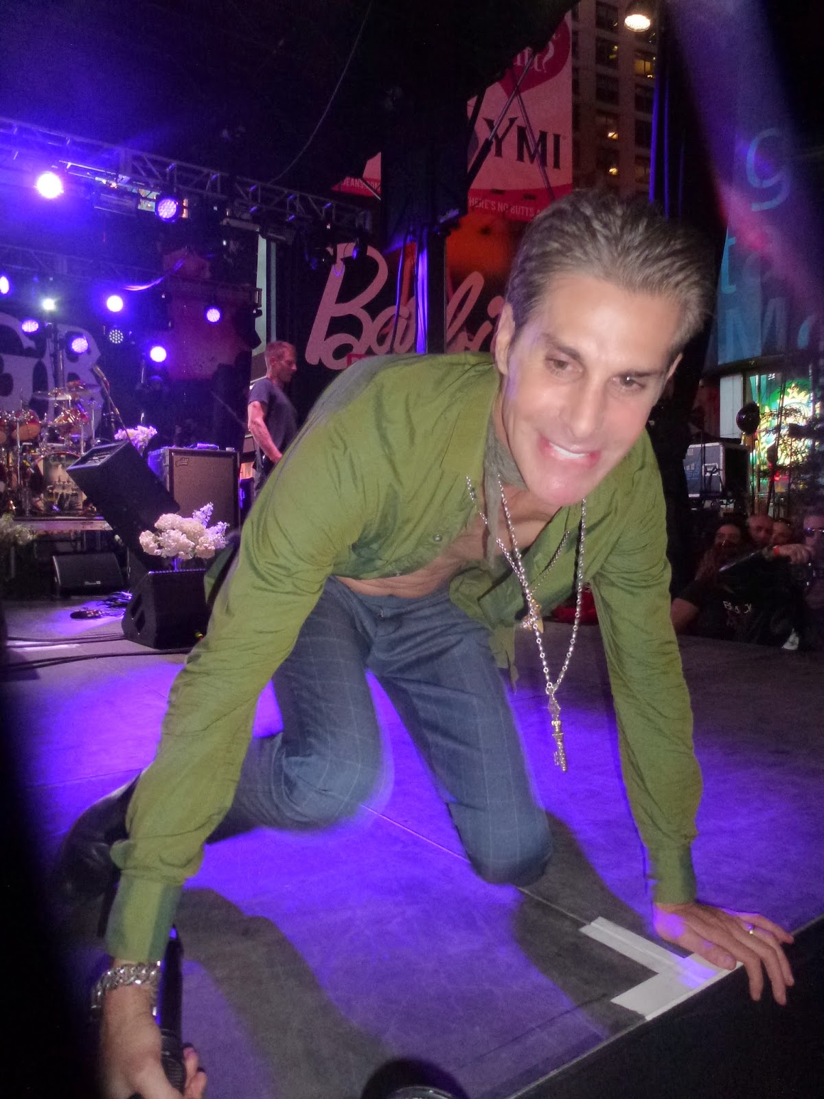 Everynight Charley's Manhattan Beat: Jane's Addiction at Times Square ...