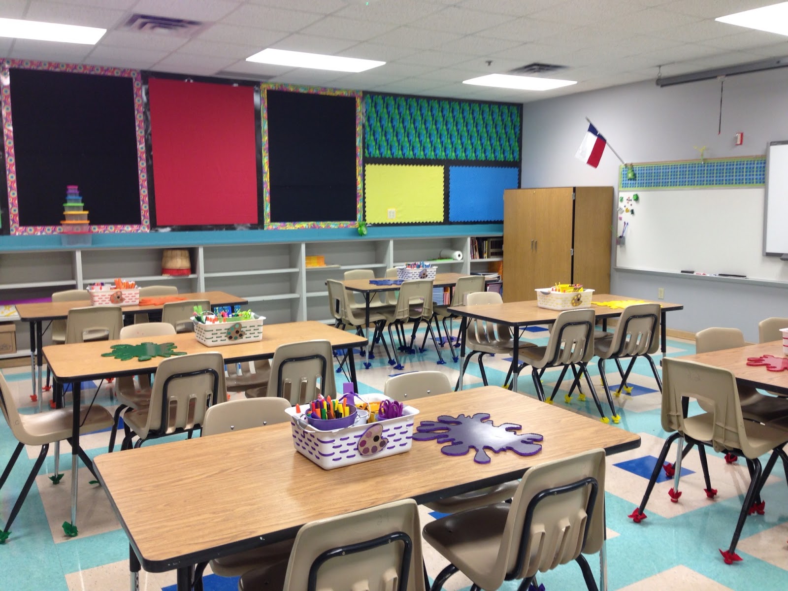 The Speckled Smock at Polser Elementary: Art Studio almost ready!
