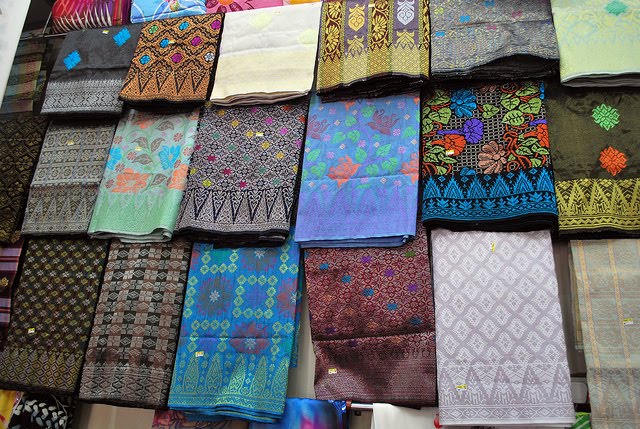 bloghambe store: HISTORY OF SONGKET (THE HAND-WOVEN SONGKET )