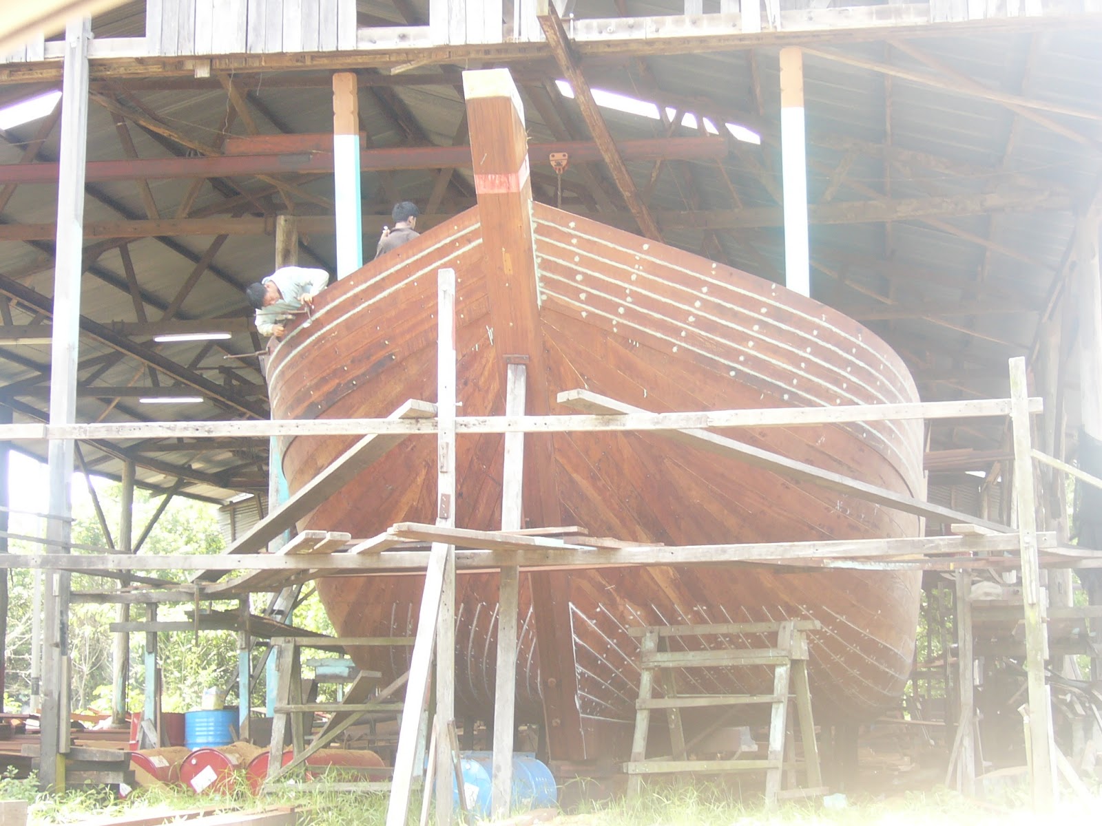 Pembinaan Kapal Kayu - My Rainbow...