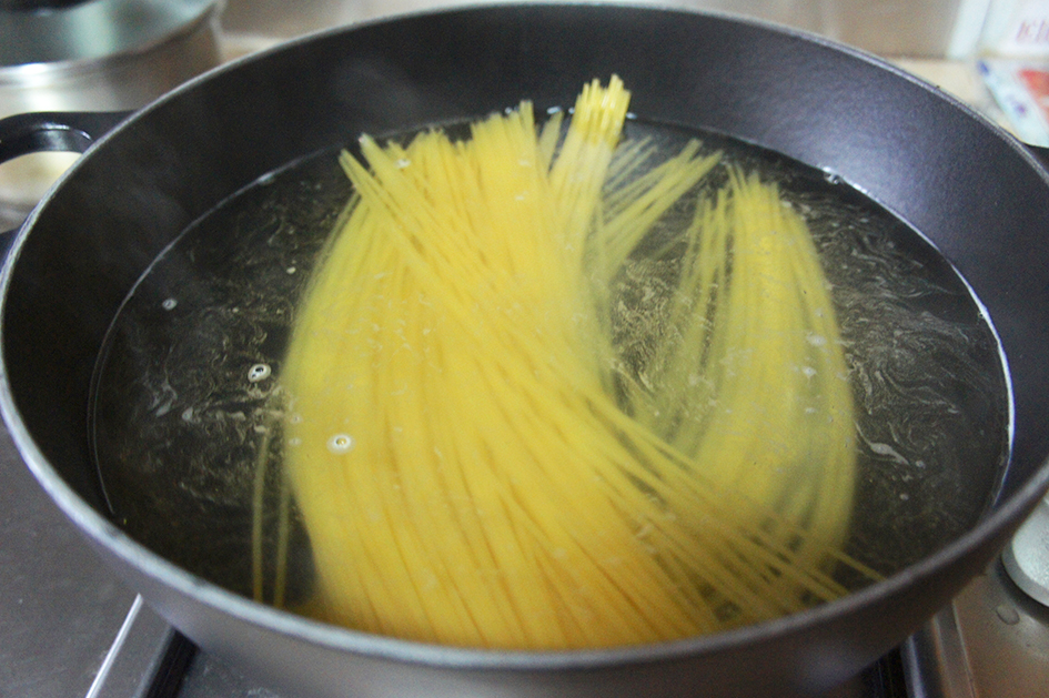 Say My Kitchen: One Pot Pasta with White Clams, Baked Salmon Belly ...