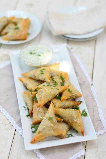 UndomestiKATEd: Easy Baked Mushroom and Beef Samosas
