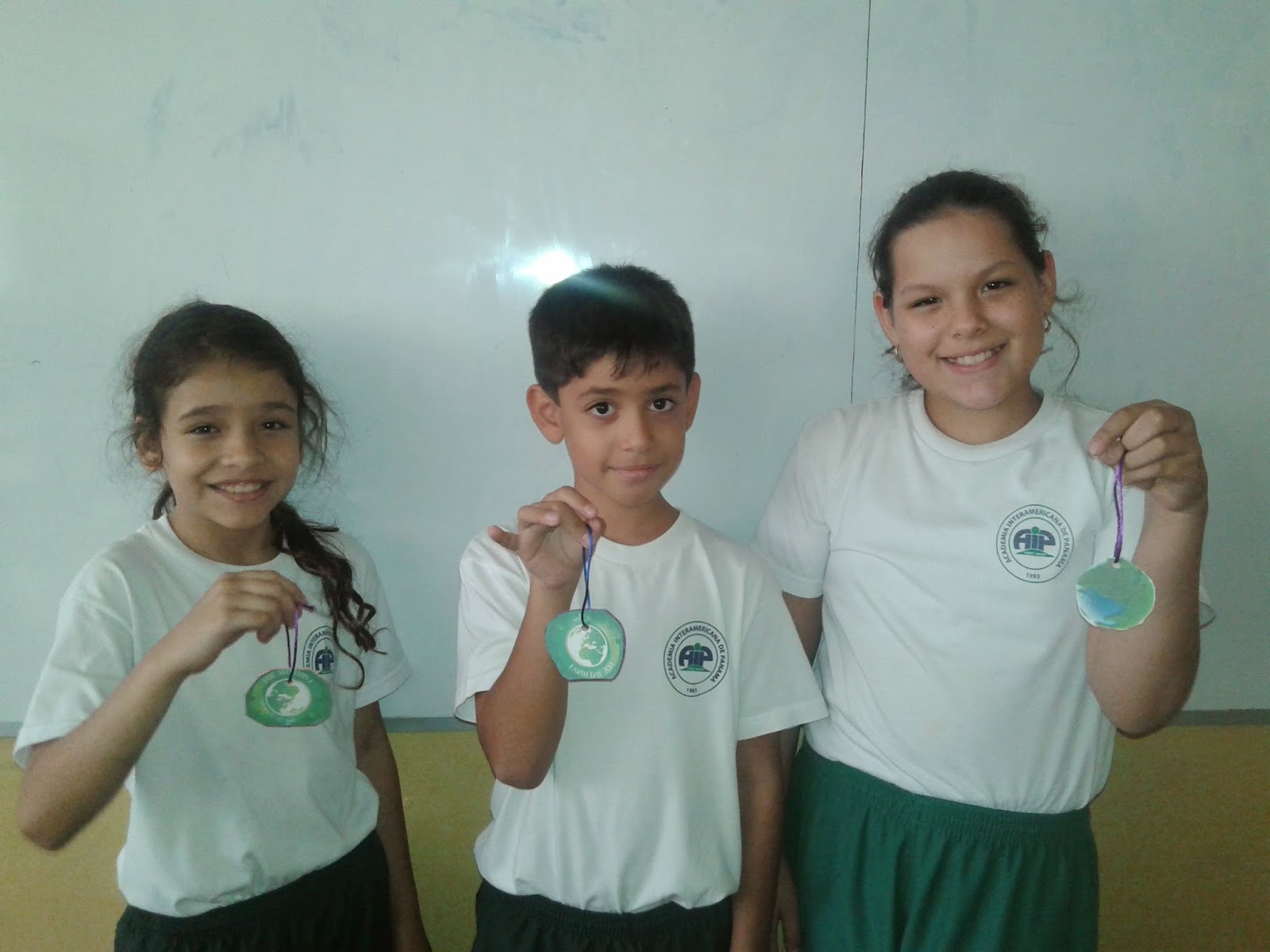 Ramón Guerra: CELEBRATING THE EARTH DAY WITH STUDENTS AT AIPCV