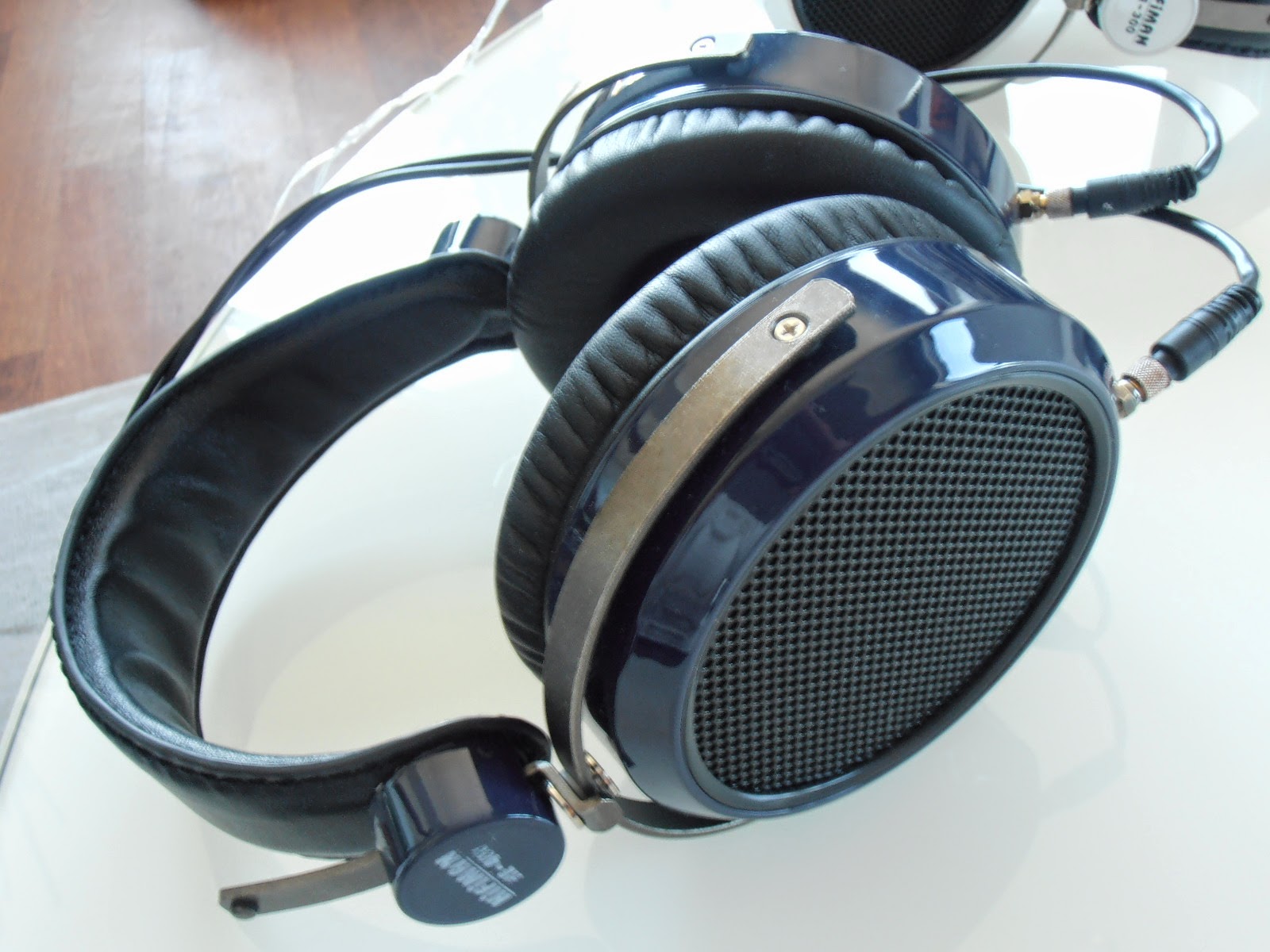 Stereo i Kolorowo - Underground: Słuchawki magnetostatyczne HiFiMan HE-400