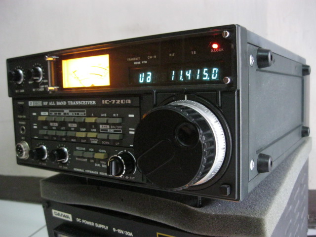 dbest-radio: icom ic-720A collector item ( terjual )