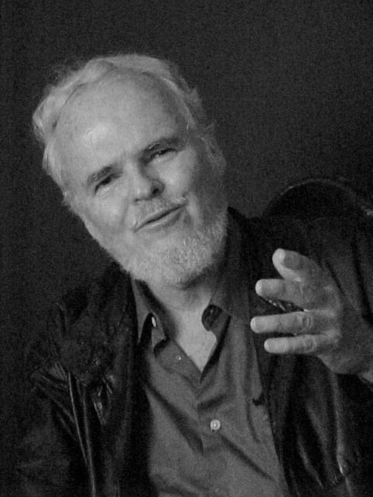 Tales of Mystery and Imagination: Luis Britto García: Última