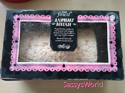 Sassys World: Tesco Finest Raspberry Roulade