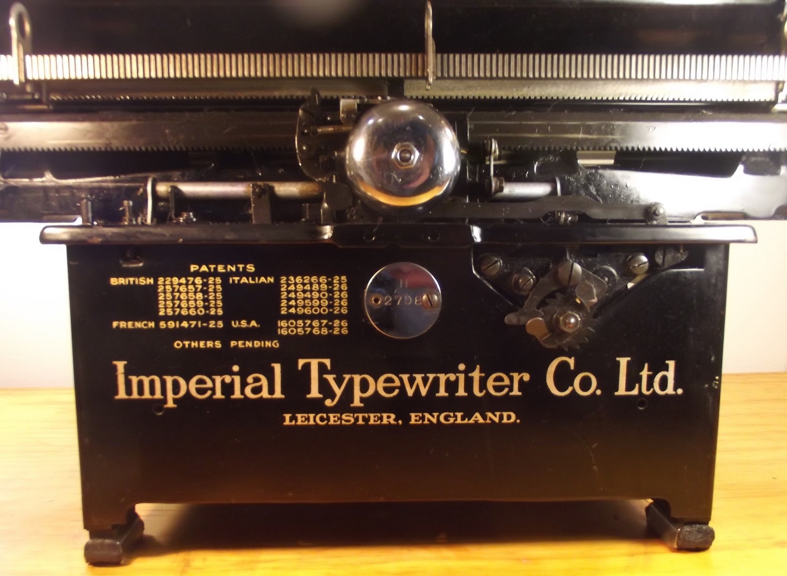 oz.Typewriter: Pateman's Pearler*: The Imperial Model 50 Typewriter