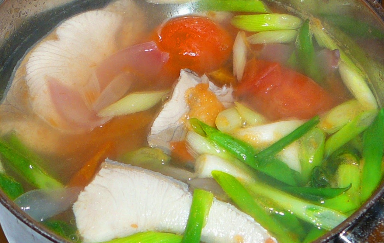 Must Be That Girl!: Tinuwang Isda