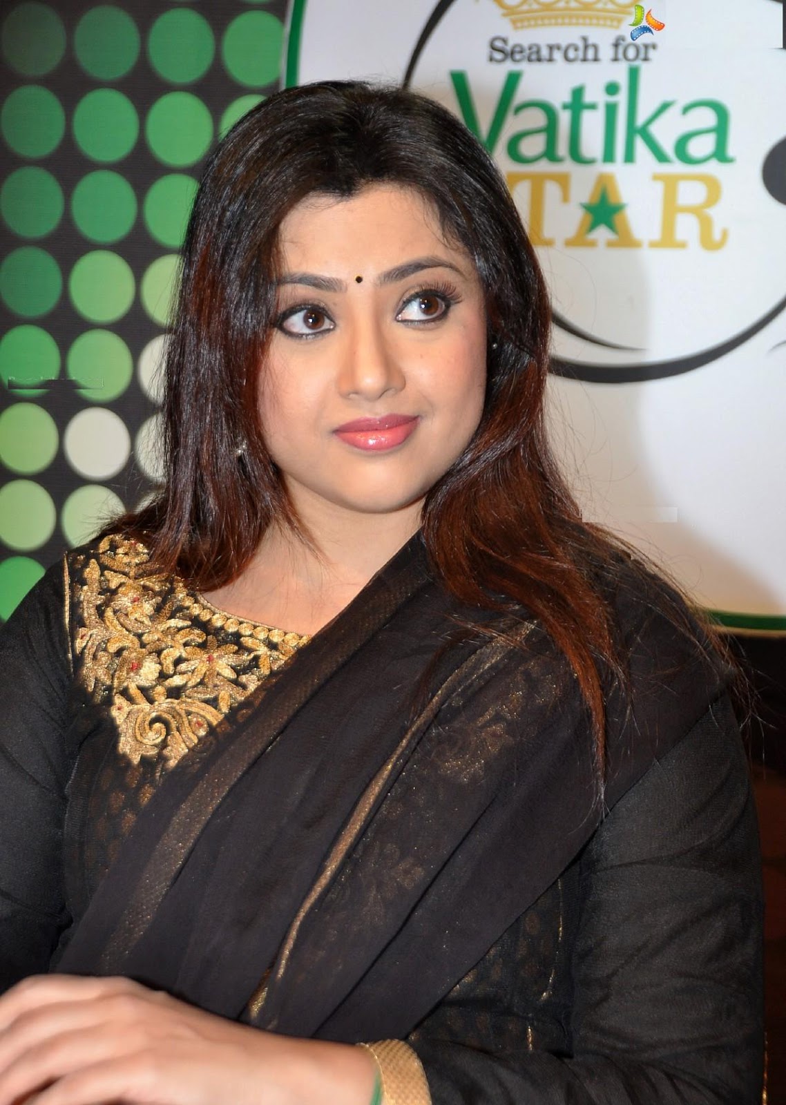 Meena Hot hd wallpapers - Sıcak Vucutlu Kadınlar ile Ortalık Yanıyor.