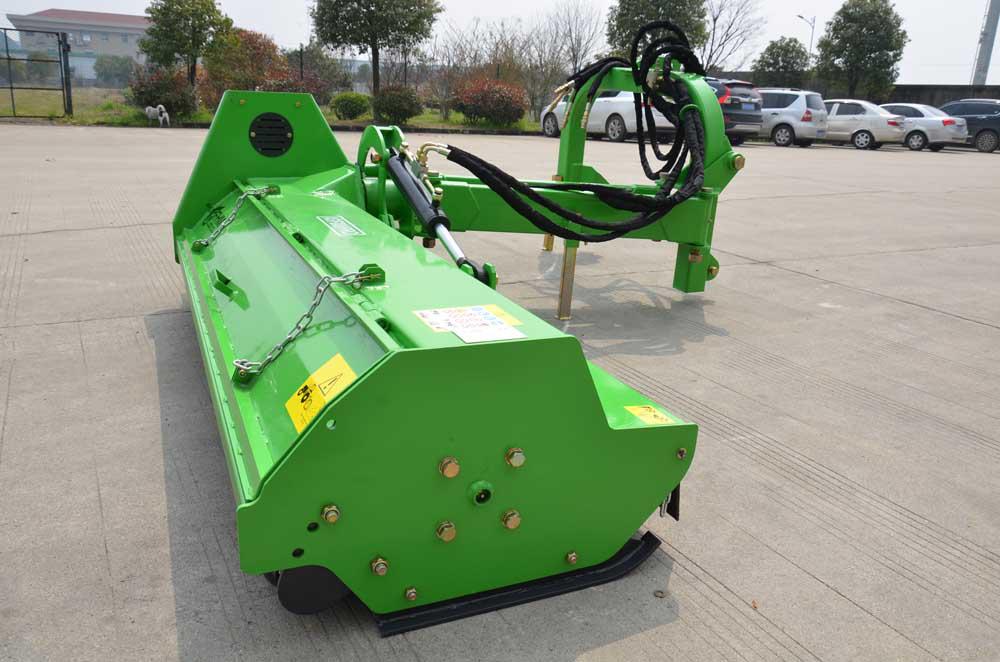 FarmerHelper: Heavy verge Ditch Bank flail mower AGF PRO