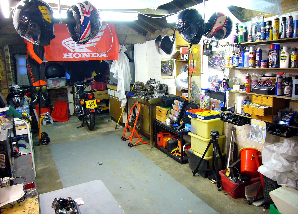 Honda CB250n SuperDream Refurb: SPARE ENGINE?